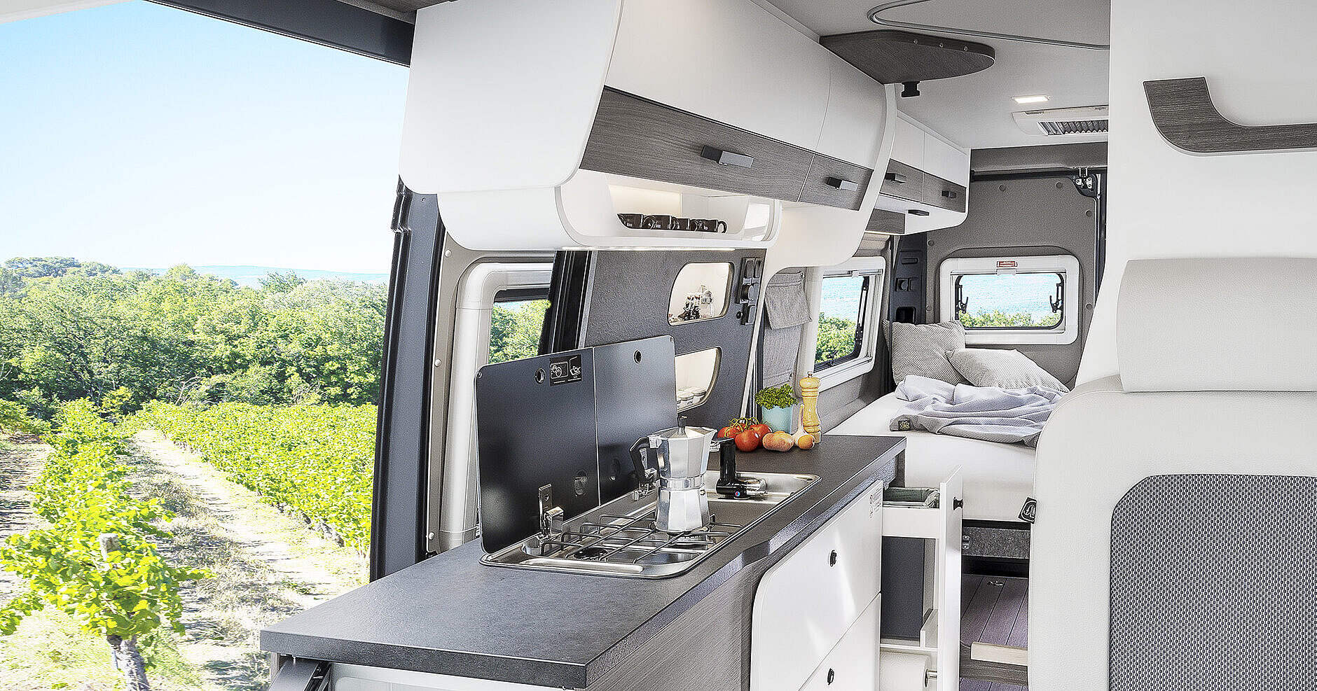 4-Zonen-Küche im VANTourer | Kochen mit Ausblick